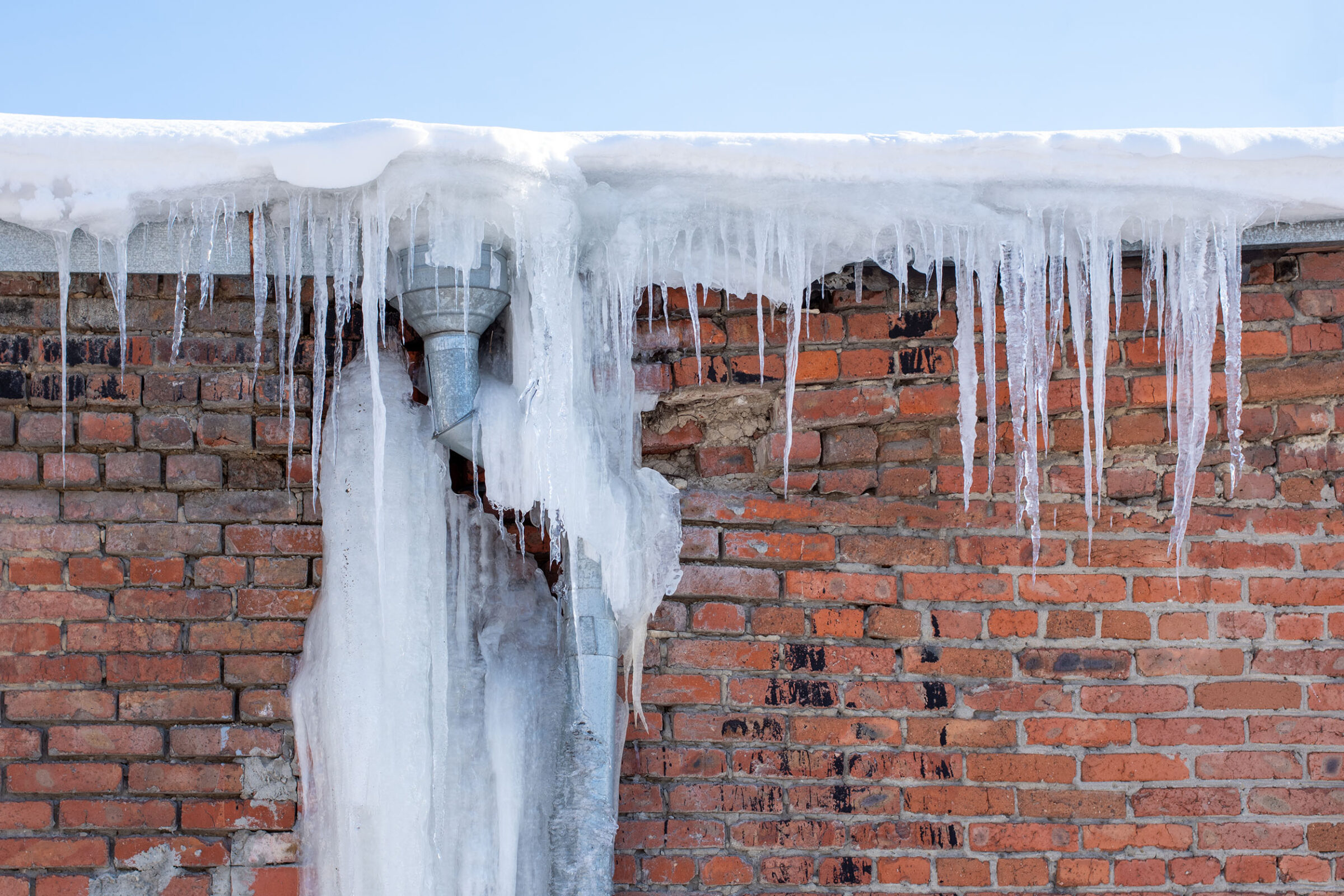 Our Guide on How to Prevent Ice Dams | Denver Roofing